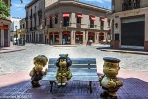 Visitando el monumento a Mafalda en Argentina | El Souvenir