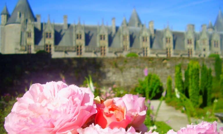 ¿Qué ver en Josselin Francia? Vive un cuento de hadas | El Souvenir