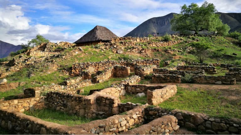 KOTOSH en Perú centro arqueológico | El Souvenir