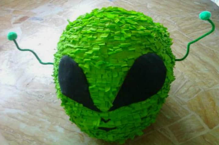 piñata-alien | El Souvenir