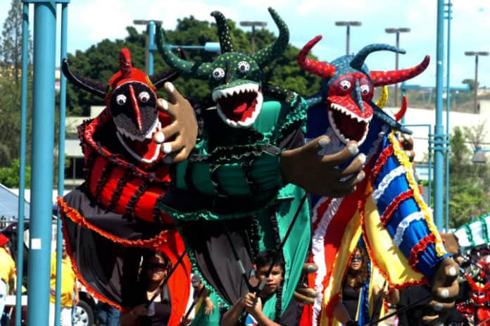 Conoce Puerto Rico a través de sus carnavales | El Souvenir