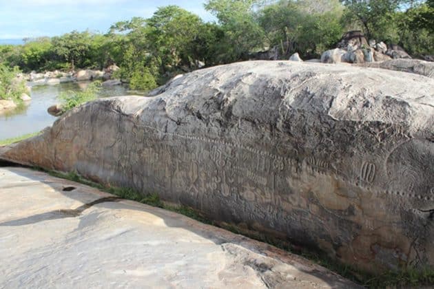 Piedra de Ingá en Brasil, un monumento impresionante | El Souvenir