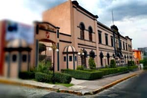 PASEO POR EL BARRIO DE TACUBAYA EN LA CDMX | El Souvenir
