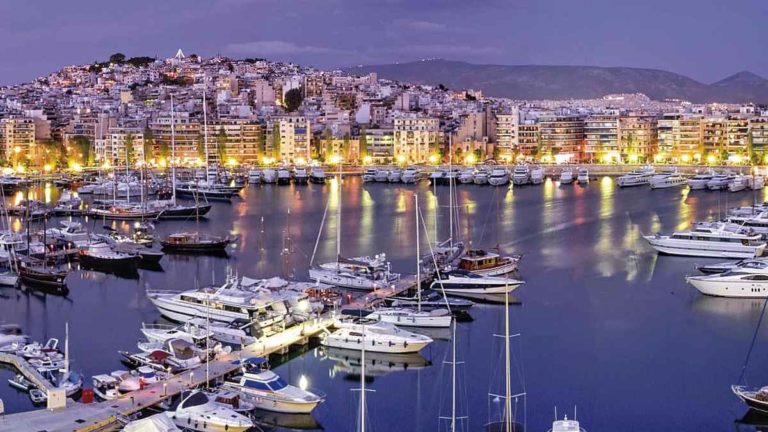 El Puerto del Pireo en Grecia ¿Listo para irnos y disfrutarlo?