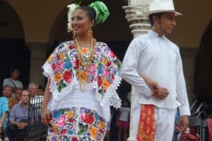 ¿Como es la Jarana de Yucatan? Baile extraudinario | El Souvenir