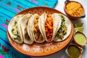 ¡Qué el mundo gire con tacos! Las crónicas del taco, serie de Netflix ...