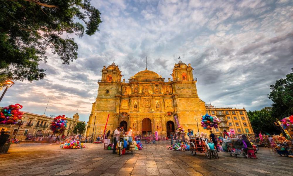 La imponente catedral de Oaxaca y sus leyendas | El Souvenir
