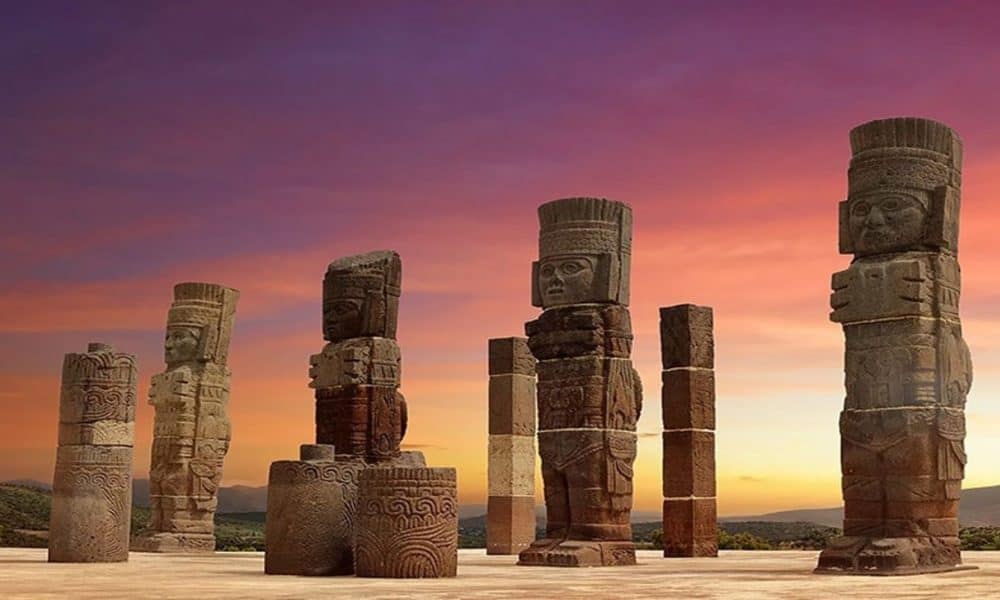 Gigantes de Tula, de lo más misterioso de México | El Souvenir