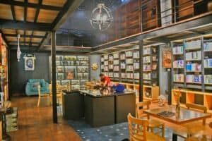 Lattice: Un castillo mágico que alberga una librería | El Souvenir