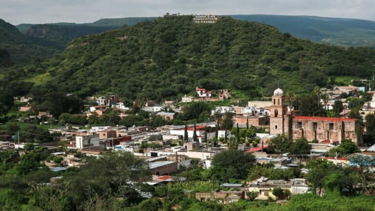 Temacapulín Jalisco: Un Pueblo Mágico que resplandece en el corazón de ...