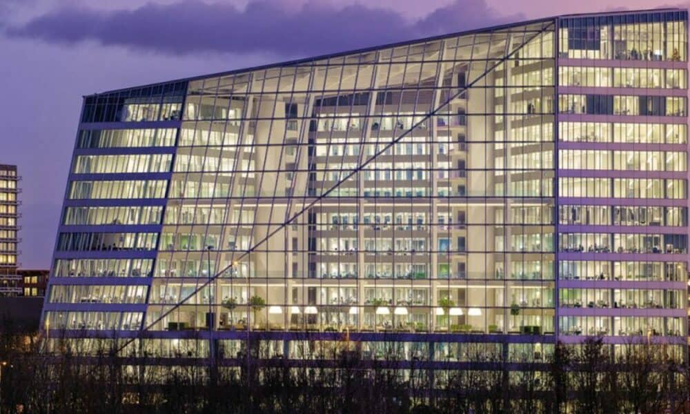 "The Edge" Ámsterdam, el edificio más sostenible del mundo | El Souvenir