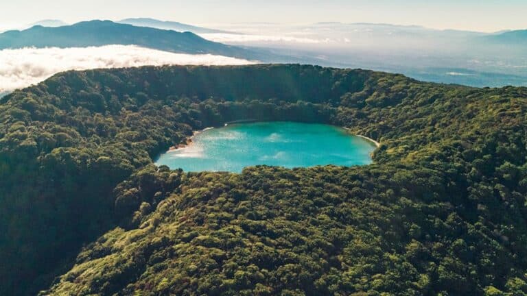 Parque Nacional Volcán Poás ¡te espera en Costa Rica! | El Souvenir