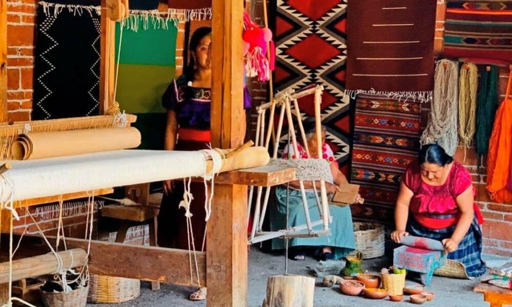 Tesoros textiles de Oaxaca: Conoce los tapetes de Teotitlán del Valle ...