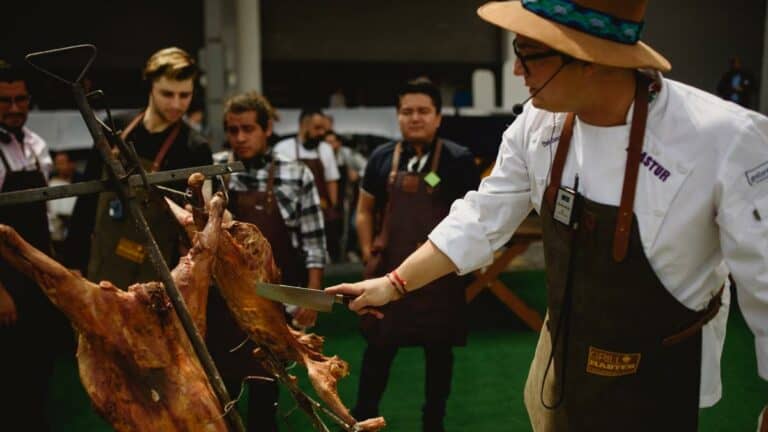 ¡Prepárate para Abastur 2024: La Exposición que Revolucionará la ...