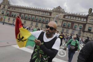 ¿QUÉ ES el 420 y cómo SE VIVE en la Ciudad de México? | El Souvenir