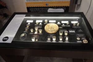 El MUSEO NUMISMÁTICO NACIONAL: El PARAÍSO de las MONEDAS | El Souvenir