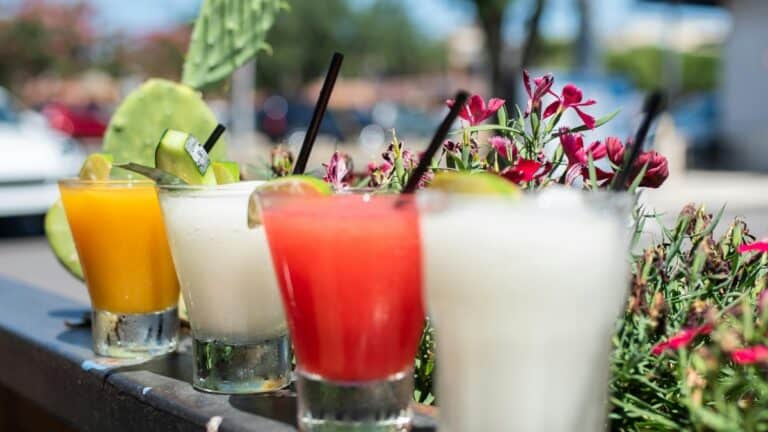 La TUBA: una BEBIDA ANCESTRAL de COLIMA | El Souvenir