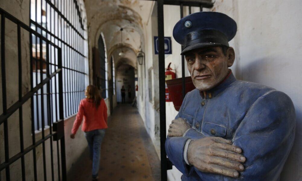 Entre REJAS y MEMORIA. Conoce el MUSEO PENITENCIARIO Antonio Ballvé ...
