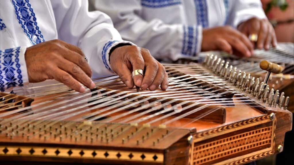 Conociendo el SALTERIO: Las cuerdas olvidadas de la ORQUESTA MEXICANA ...