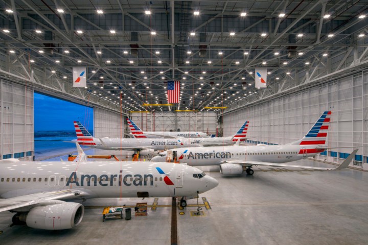AMERICAN AIRLINES anuncia INTERNET STARLINK en más de 500 aviones | El ...